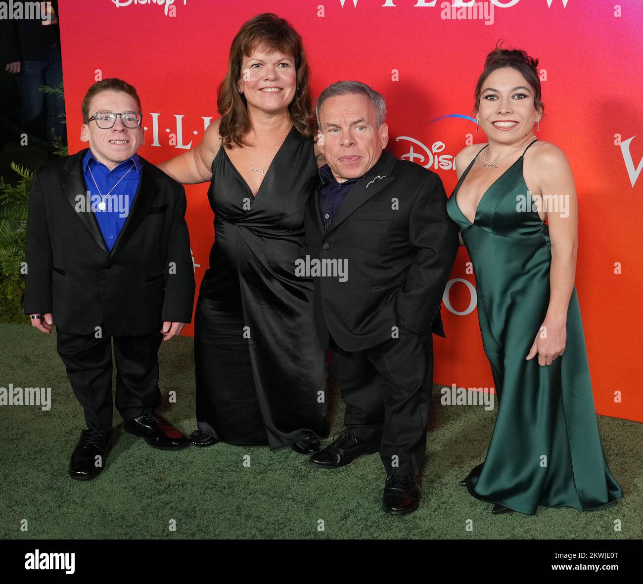 Los Angeles, USA. 29th Nov, 2022. (L-R) Harrison Davis, Samantha Davis ...