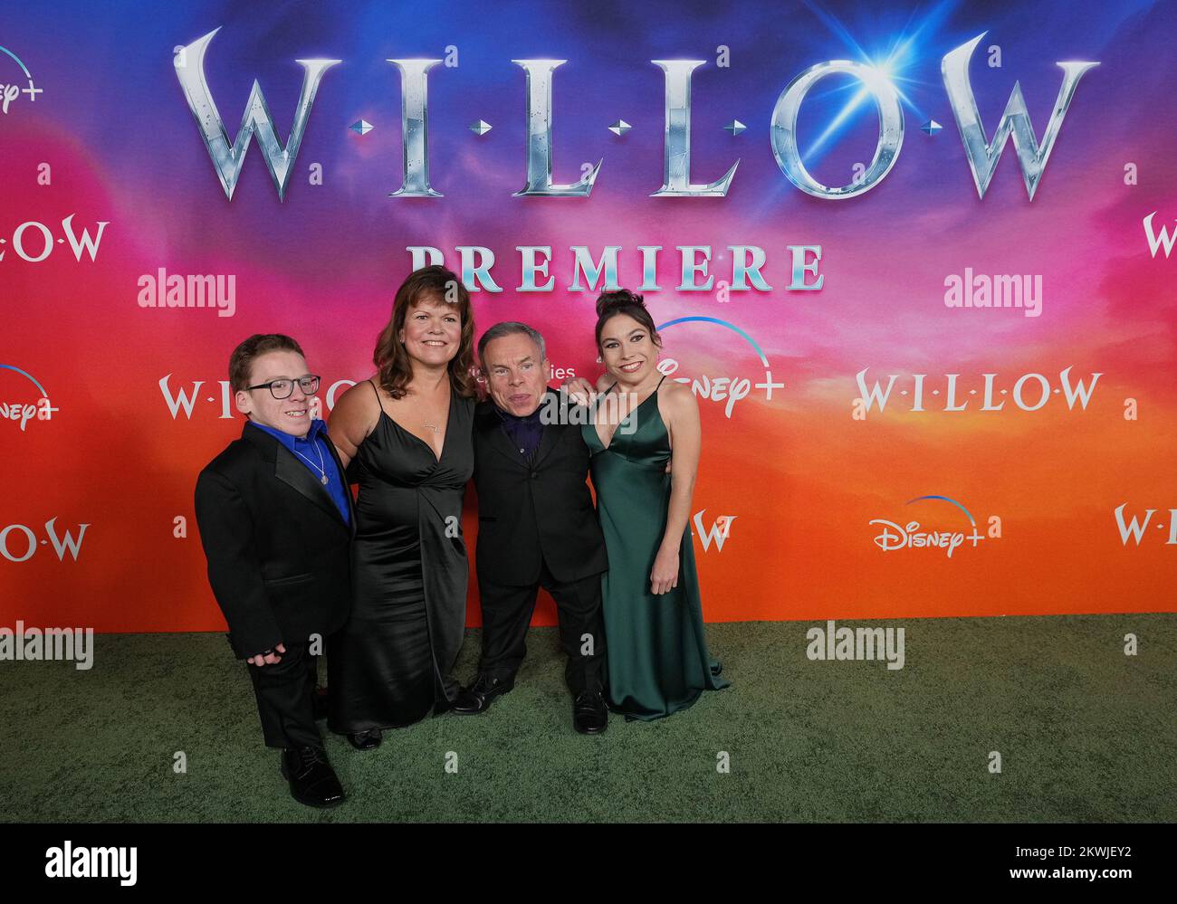 Los Angeles, USA. 29th Nov, 2022. (L-R) Harrison Davis, Samantha Davis ...