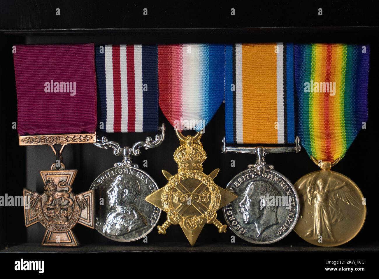 Victoria cross british medal hi-res stock photography and images - Alamy
