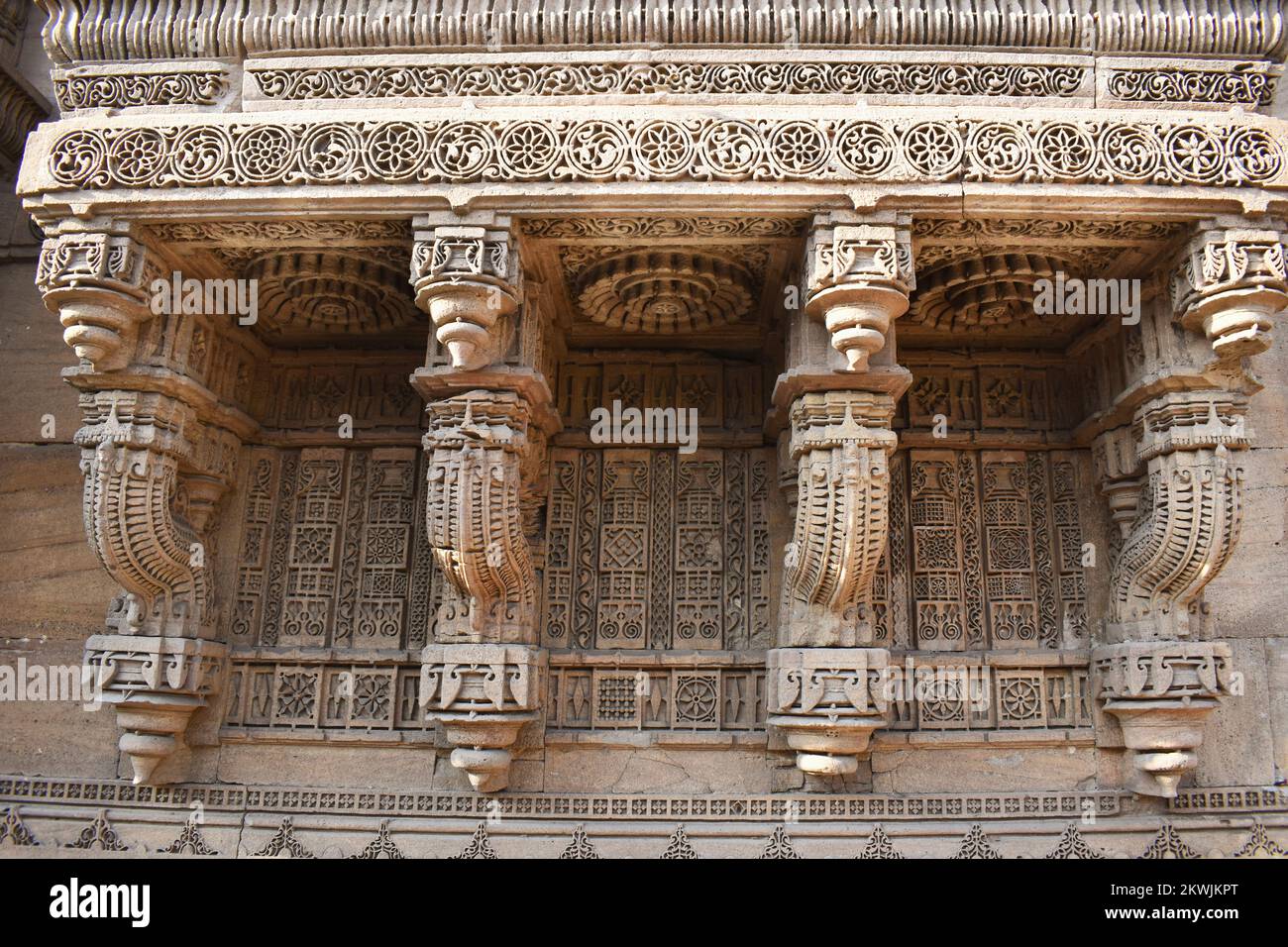 Rani Sipri's Mosque also known as Rani Sipri ni Masjid or Masjid-e ...