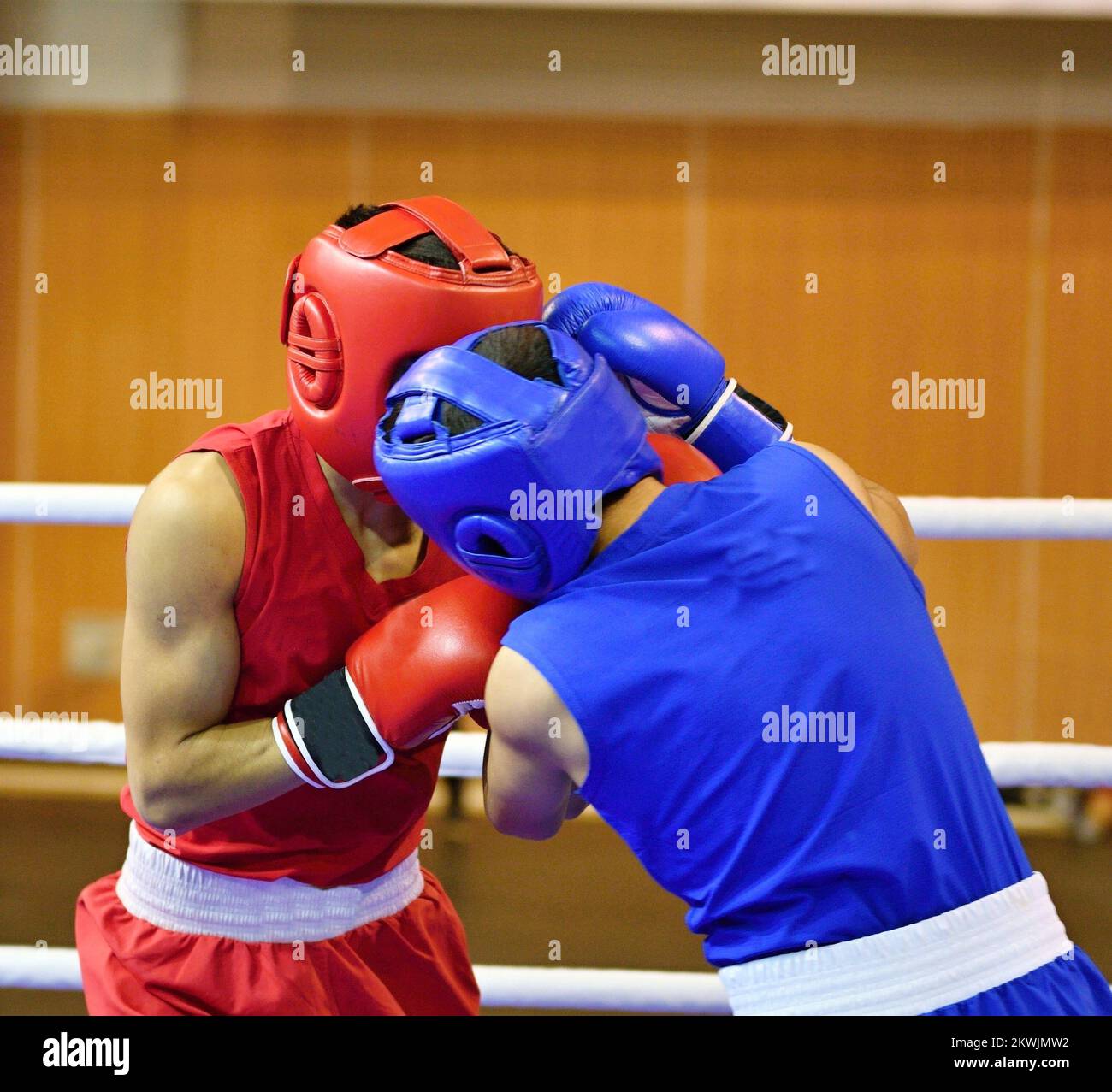 Two boys boxing in ring hi-res stock photography and images - Alamy