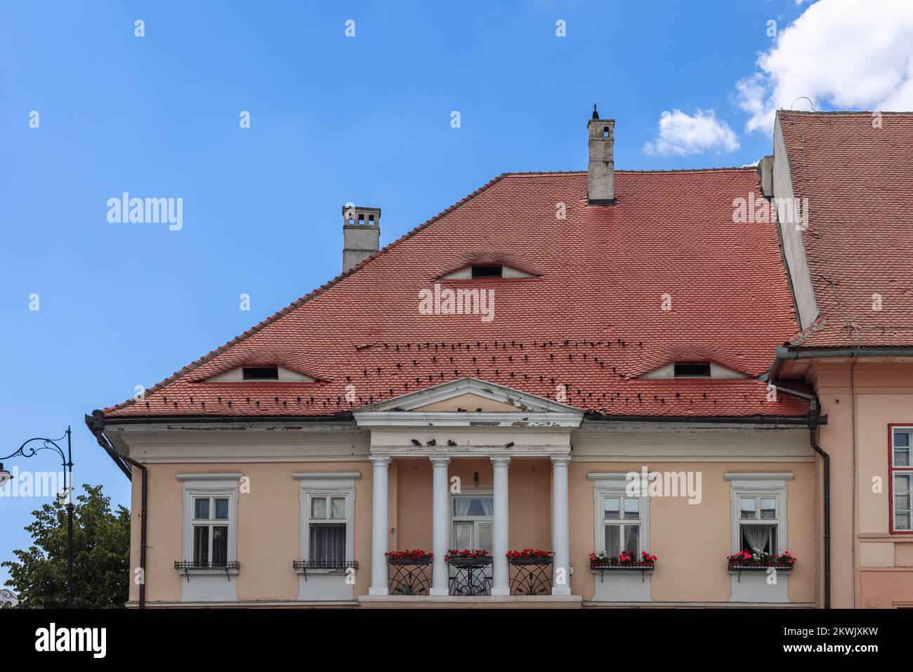 Narrow windows hi-res stock photography and images - Alamy