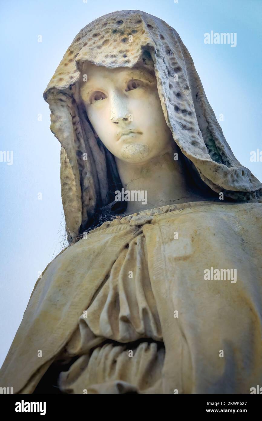 Crying virgin mary hi-res stock photography and images - Alamy