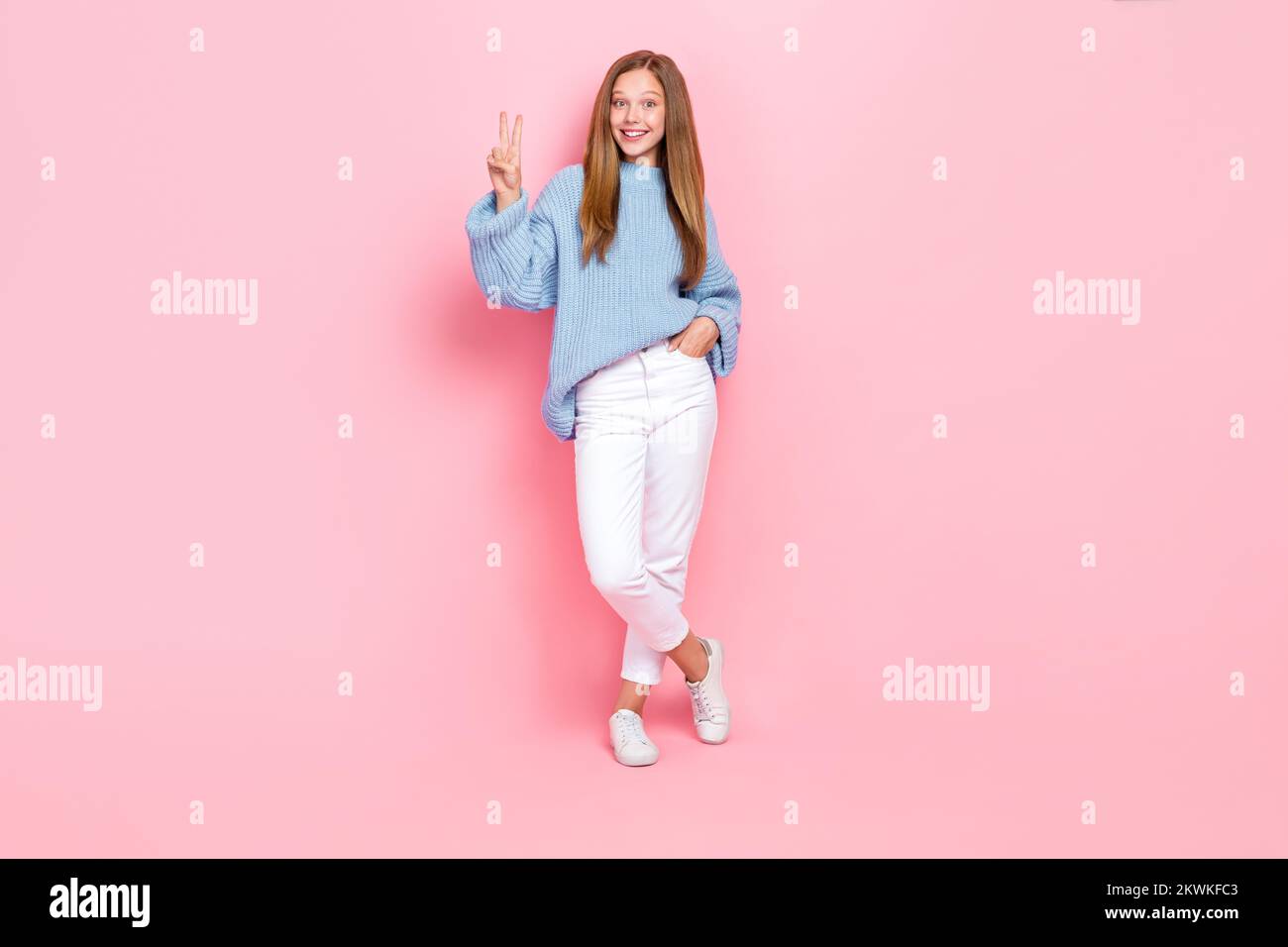 Friendly vibe hi-res stock photography and images - Alamy