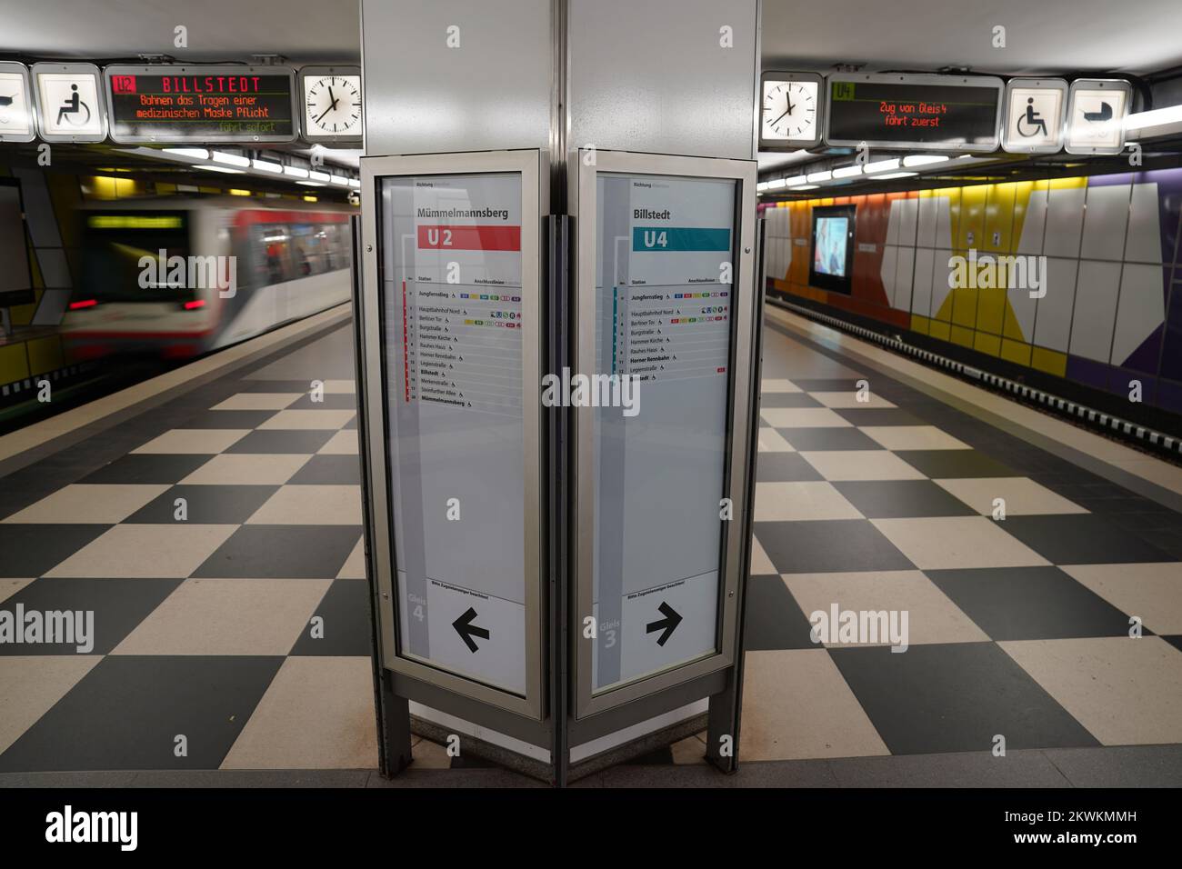 Construction work on the subway hi-res stock photography and images - Alamy