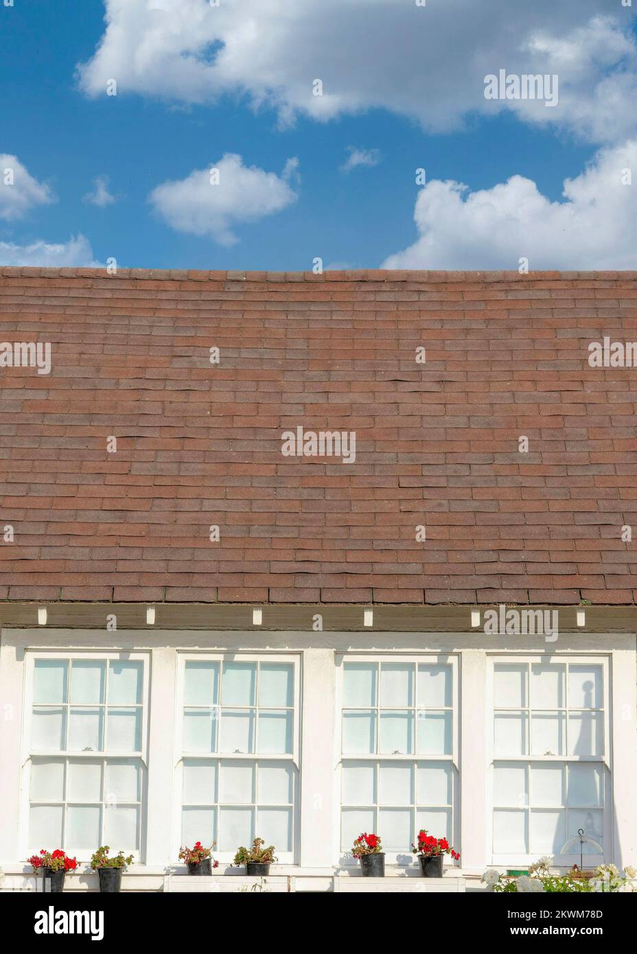Small traditional gable house hi-res stock photography and images - Alamy