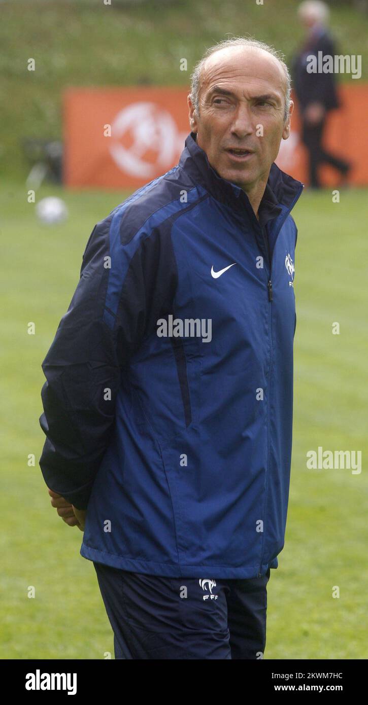 France coach Patrick Gonfalone Stock Photo - Alamy