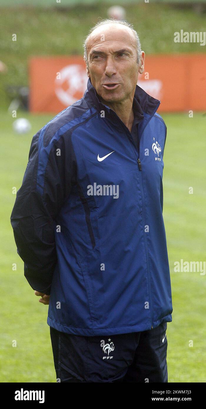 France coach Patrick Gonfalone Stock Photo - Alamy