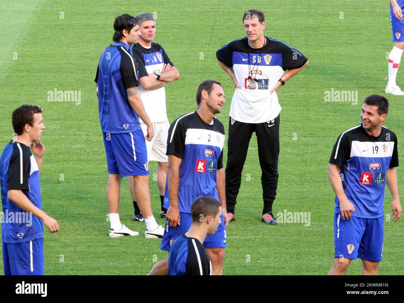 Croatia's Aljosa Asanovic, Slaven Bilic, Josip Simunic Stock Photo - Alamy