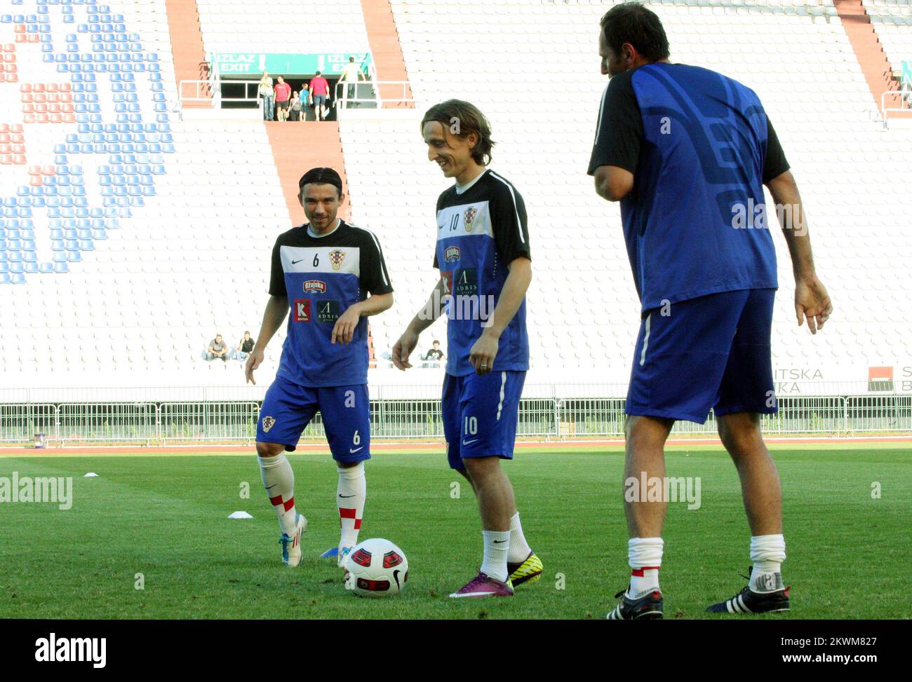 Croatia's Danijel Pranjic, Luka Modric Stock Photo - Alamy