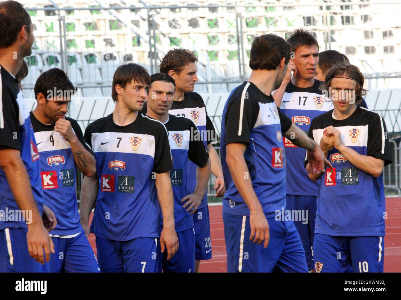 Croatia's Eduardo da Silva, Luka Modric, Ante Vukusic, Danijel Pranjic ...