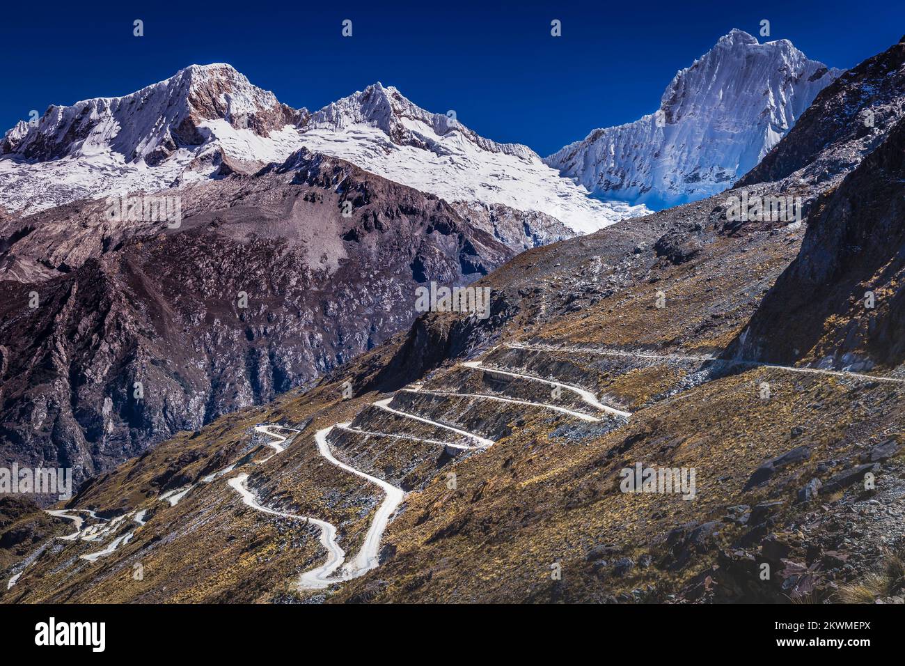 Portachuelo Road, mountain pass in Huascaran, Cordillera Blanca, Ancash ...