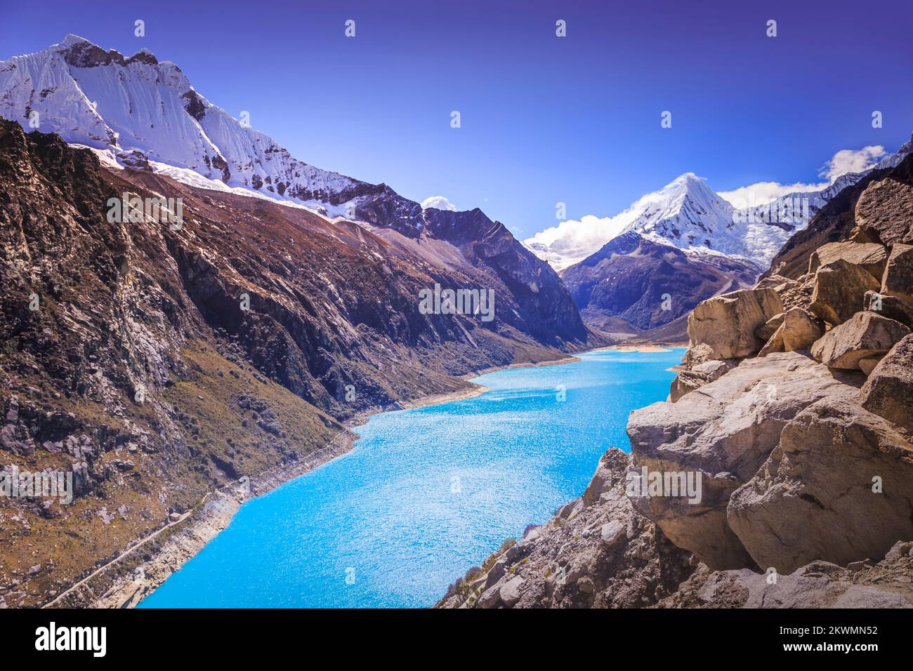 Turquoise Paron lake in Cordillera Blanca, snowcapped Andes, Ancash ...