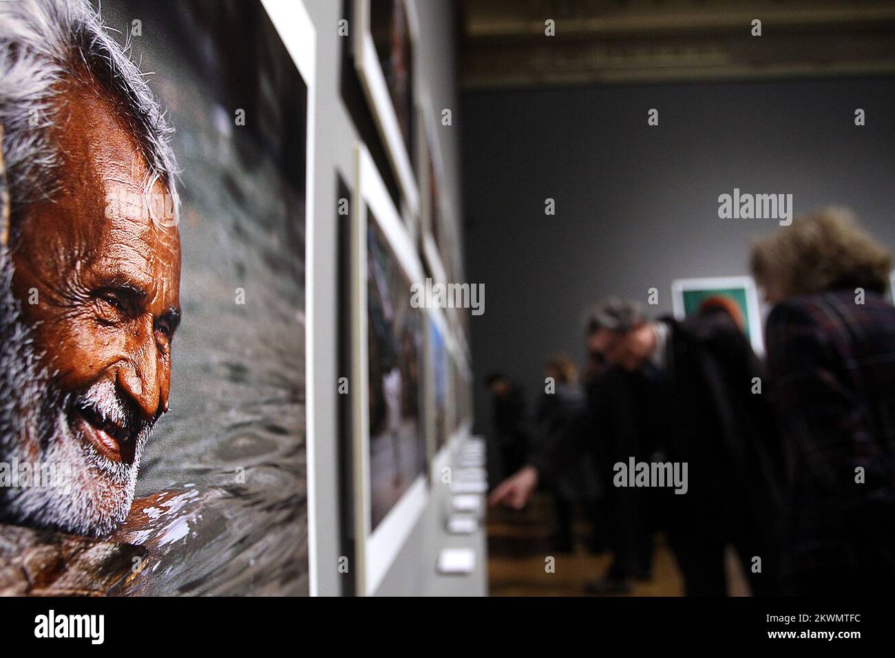 Steve mccurry photos hi-res stock photography and images - Alamy