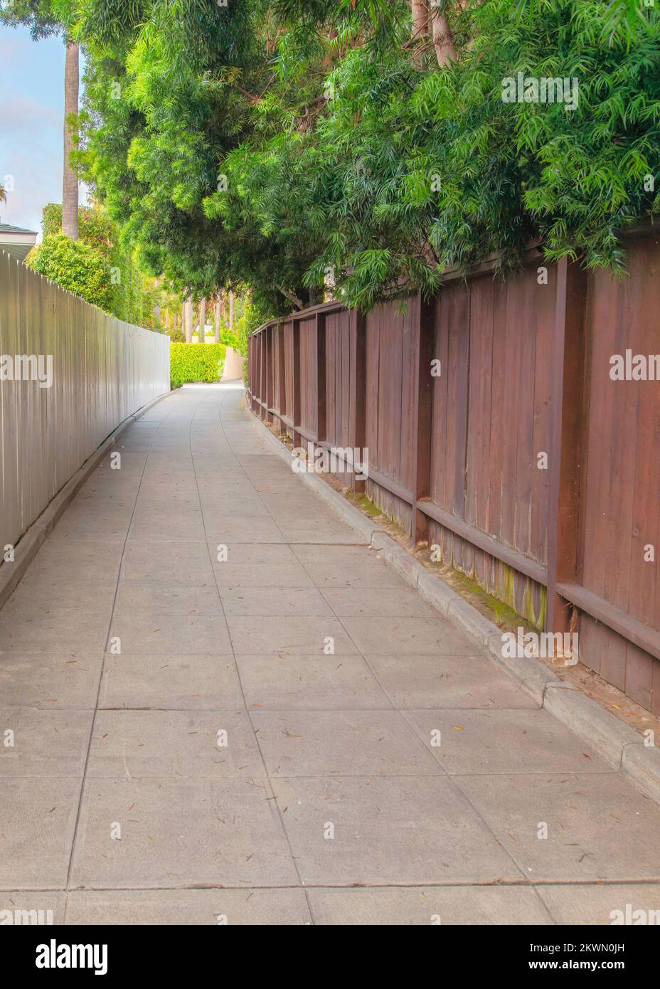 Vertical Concrete pavement in between the fences at La Jolla ...
