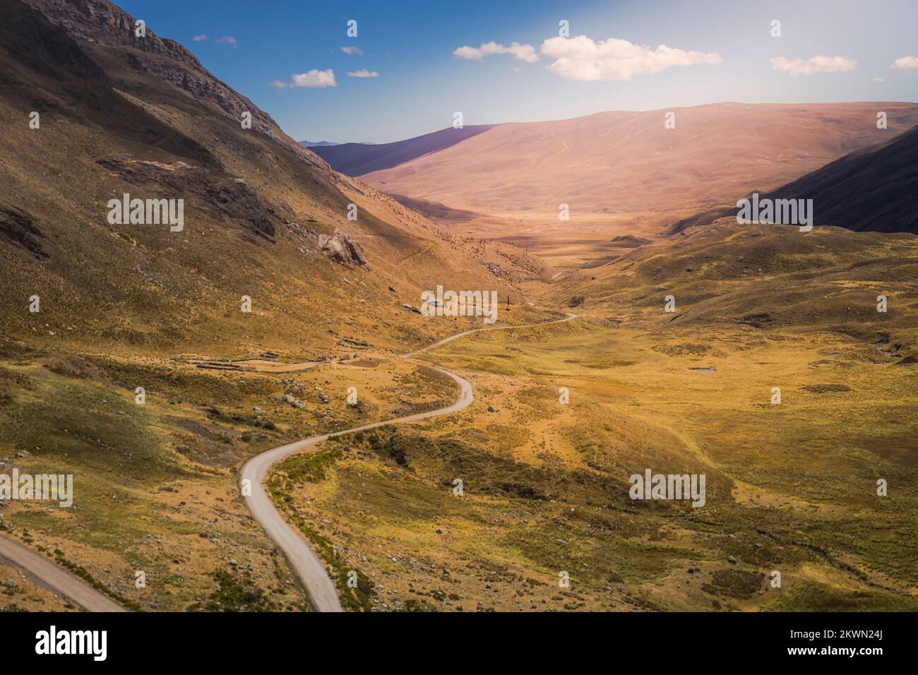 Country Road, mountain pass in Huascaran, Cordillera Blanca, Ancash ...