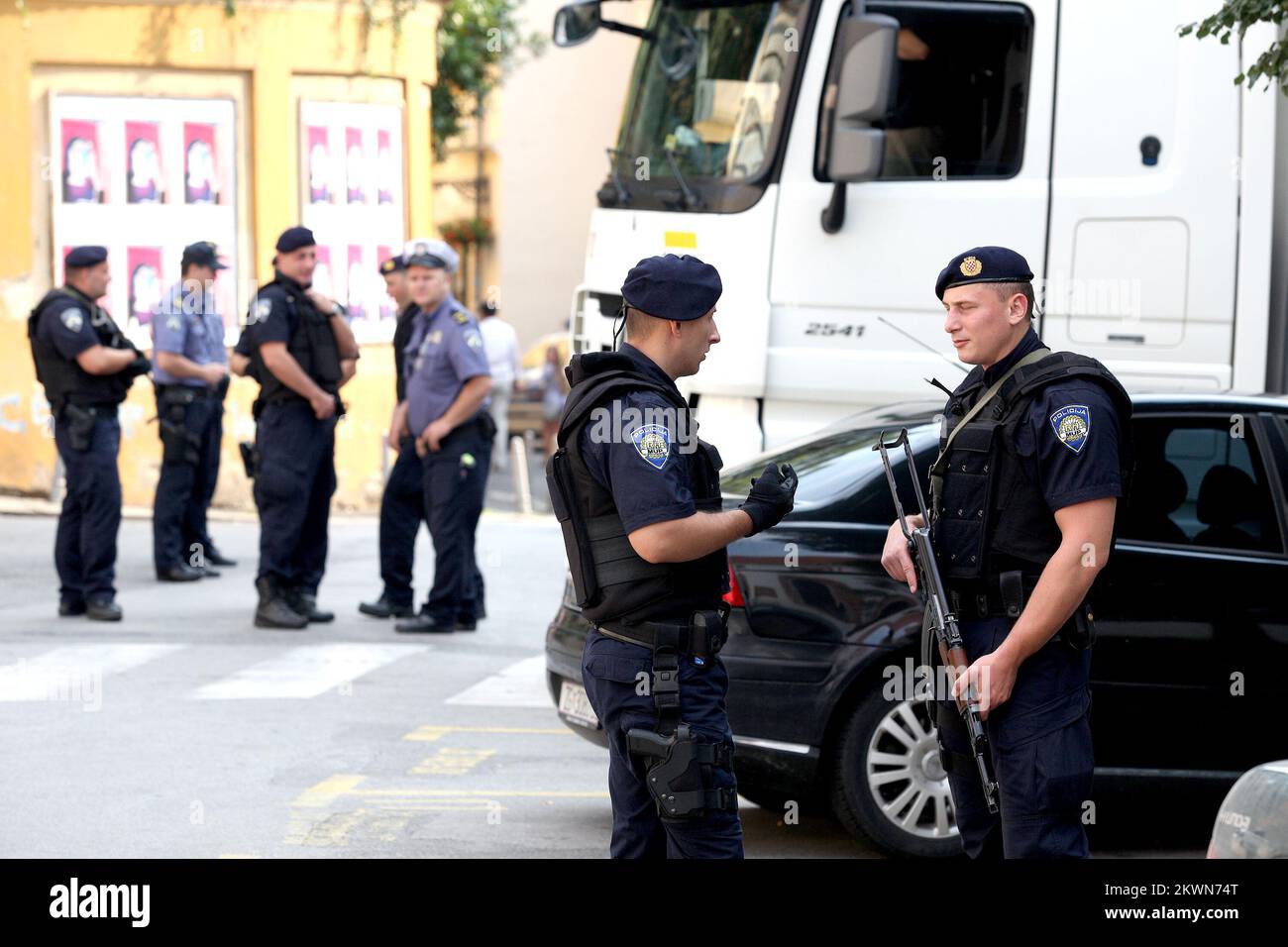 Picassos works hi-res stock photography and images - Alamy