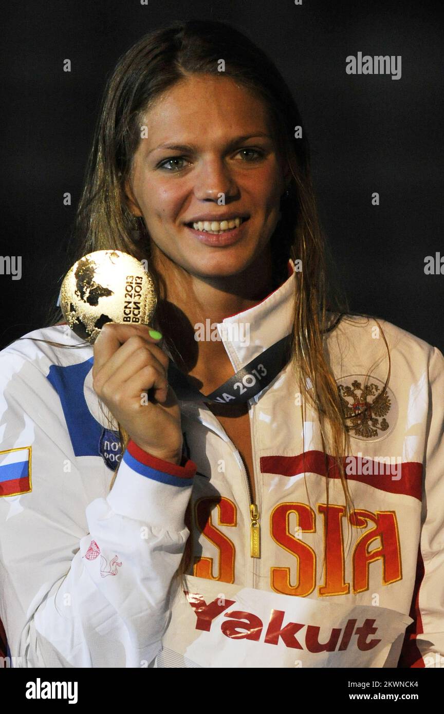 Efimova Yuliya, from Russia, gold medal at 200m Breastrocke Women ...