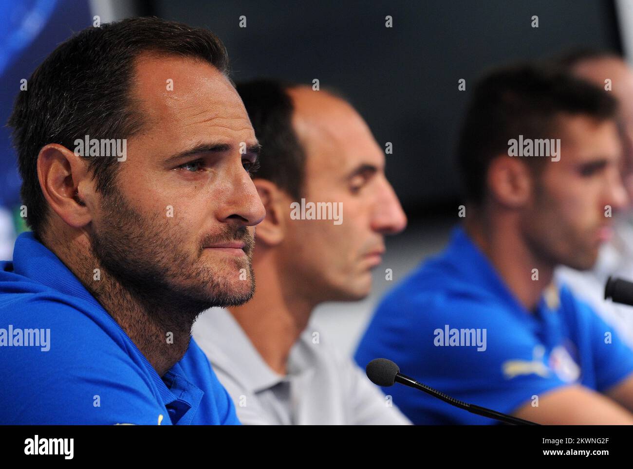 Champions league qualification hi-res stock photography and images - Alamy