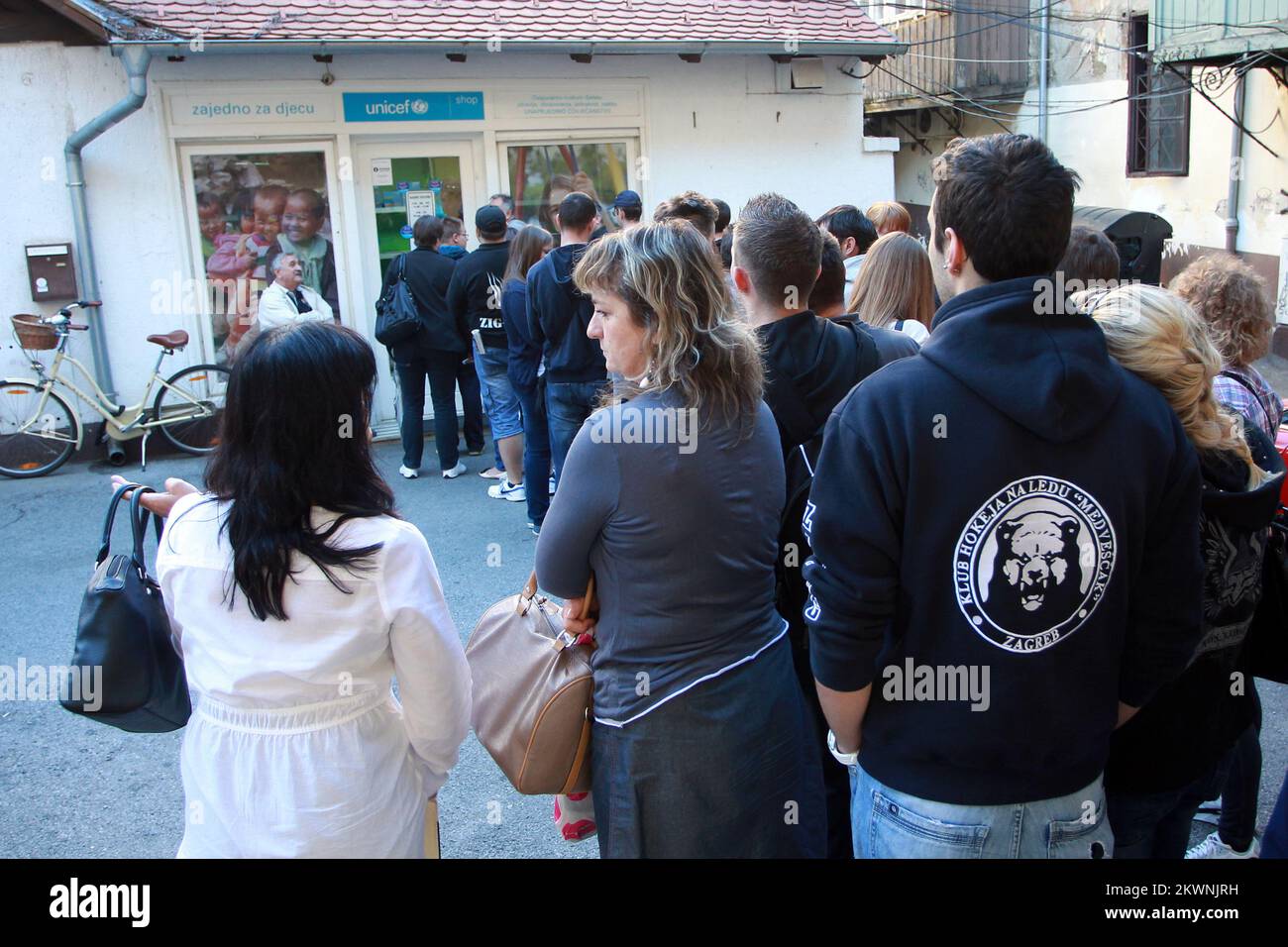 02.09.2013., Zagreb - UNICEF store.Ice hockey players of Medvescak sell ...
