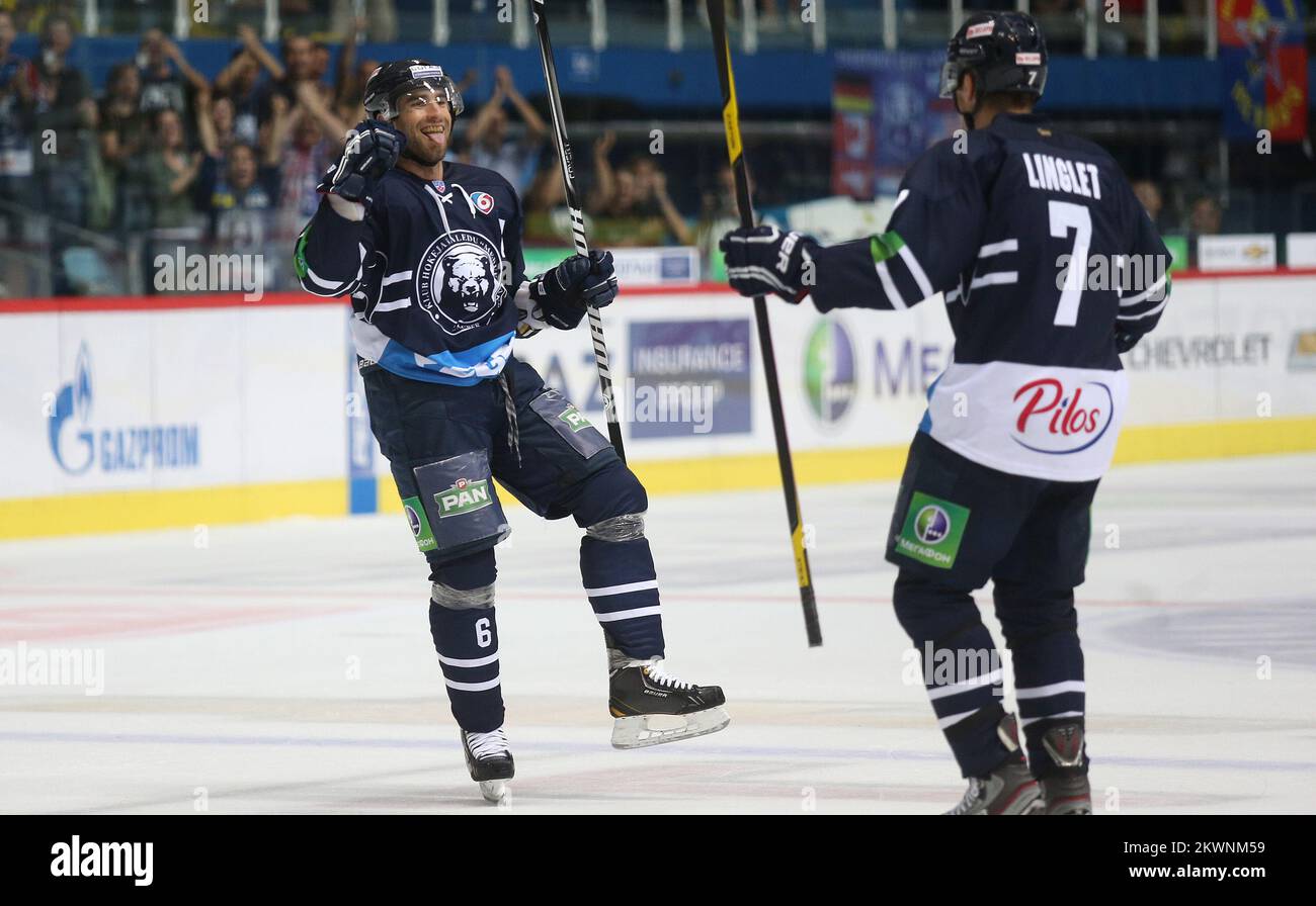 Mark popovic hi-res stock photography and images - Alamy