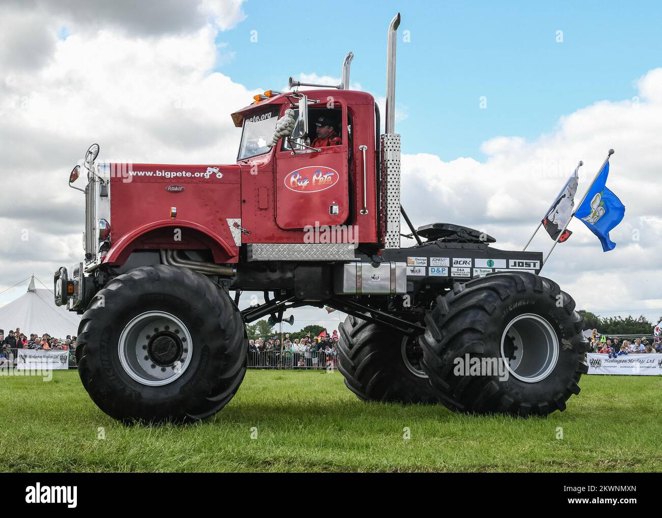 Big pete monster trucks hi-res stock photography and images - Alamy