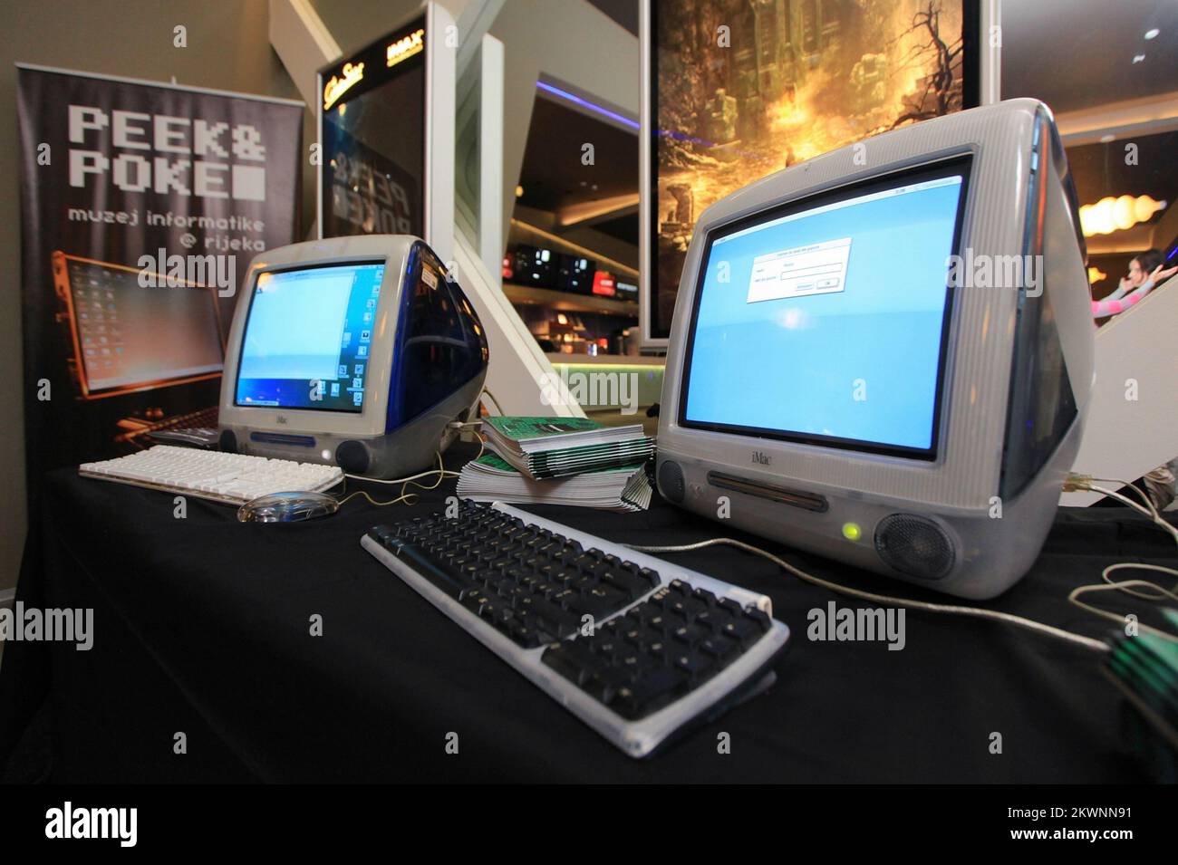 Revolutionari hi-res stock photography and images - Alamy