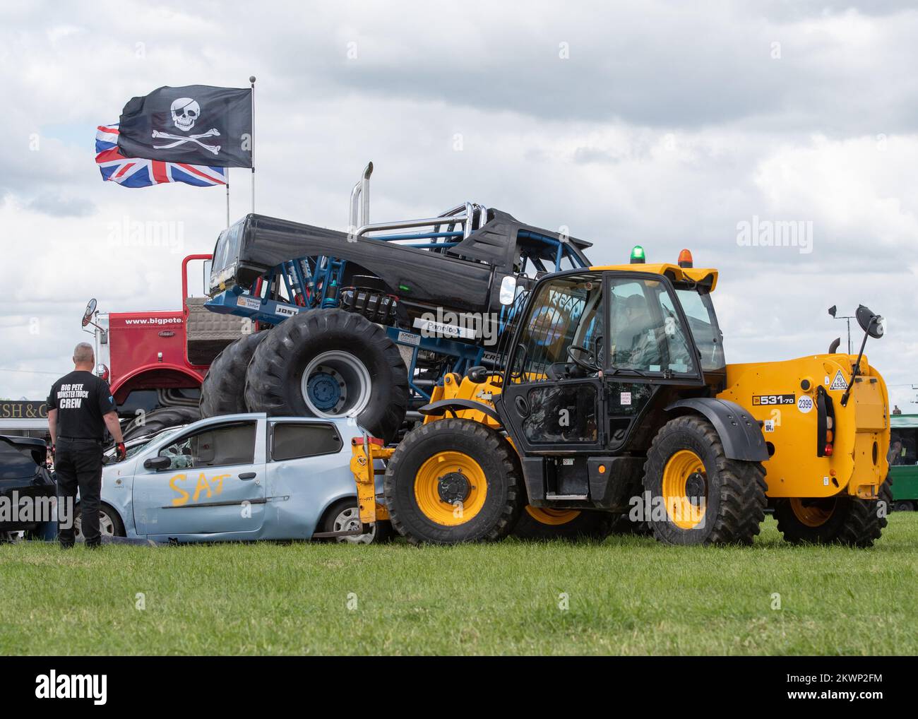 Big pete monster trucks hi-res stock photography and images - Alamy
