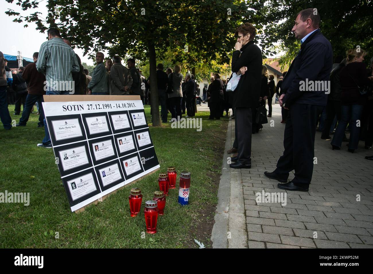 14.10.2013., Sotin, Croatia - Joint funerals of body remains of four ...