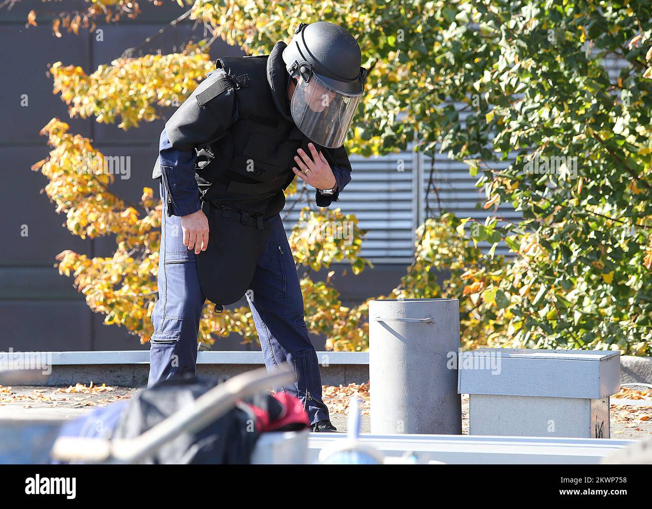 Lost cluster hi-res stock photography and images - Alamy