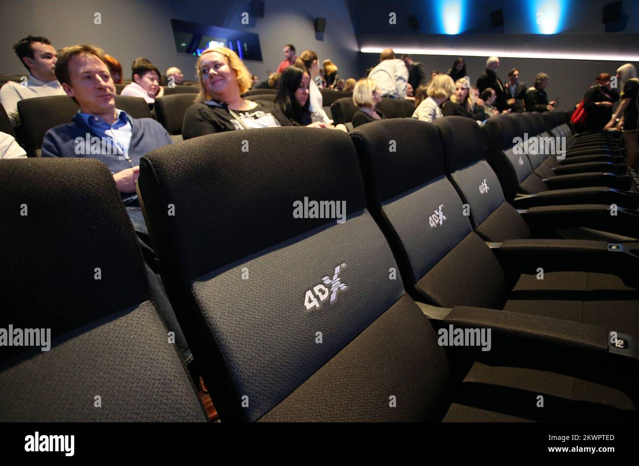 4dx cinema hi-res stock photography and images - Alamy
