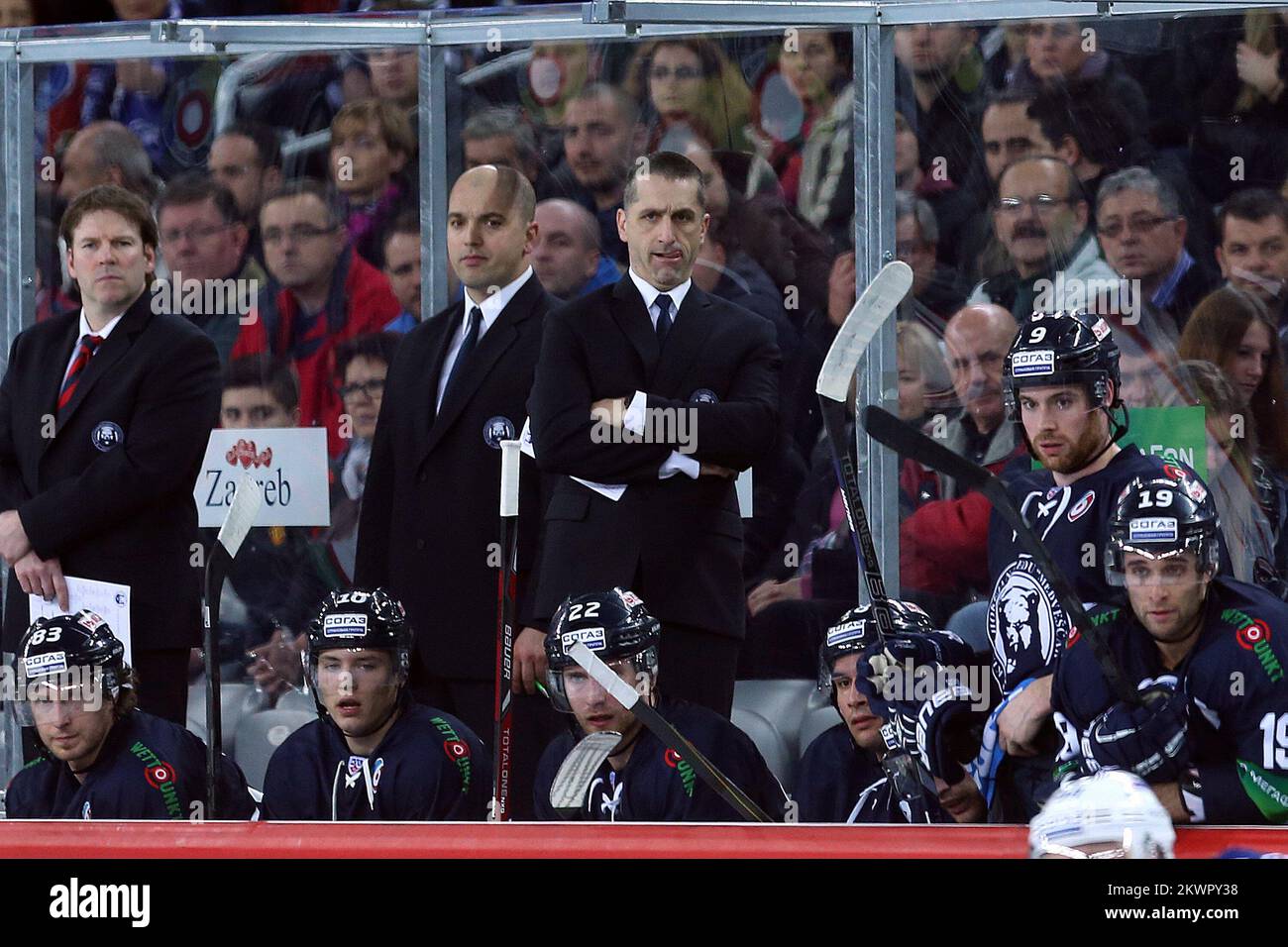 Matt ellison hi-res stock photography and images - Alamy