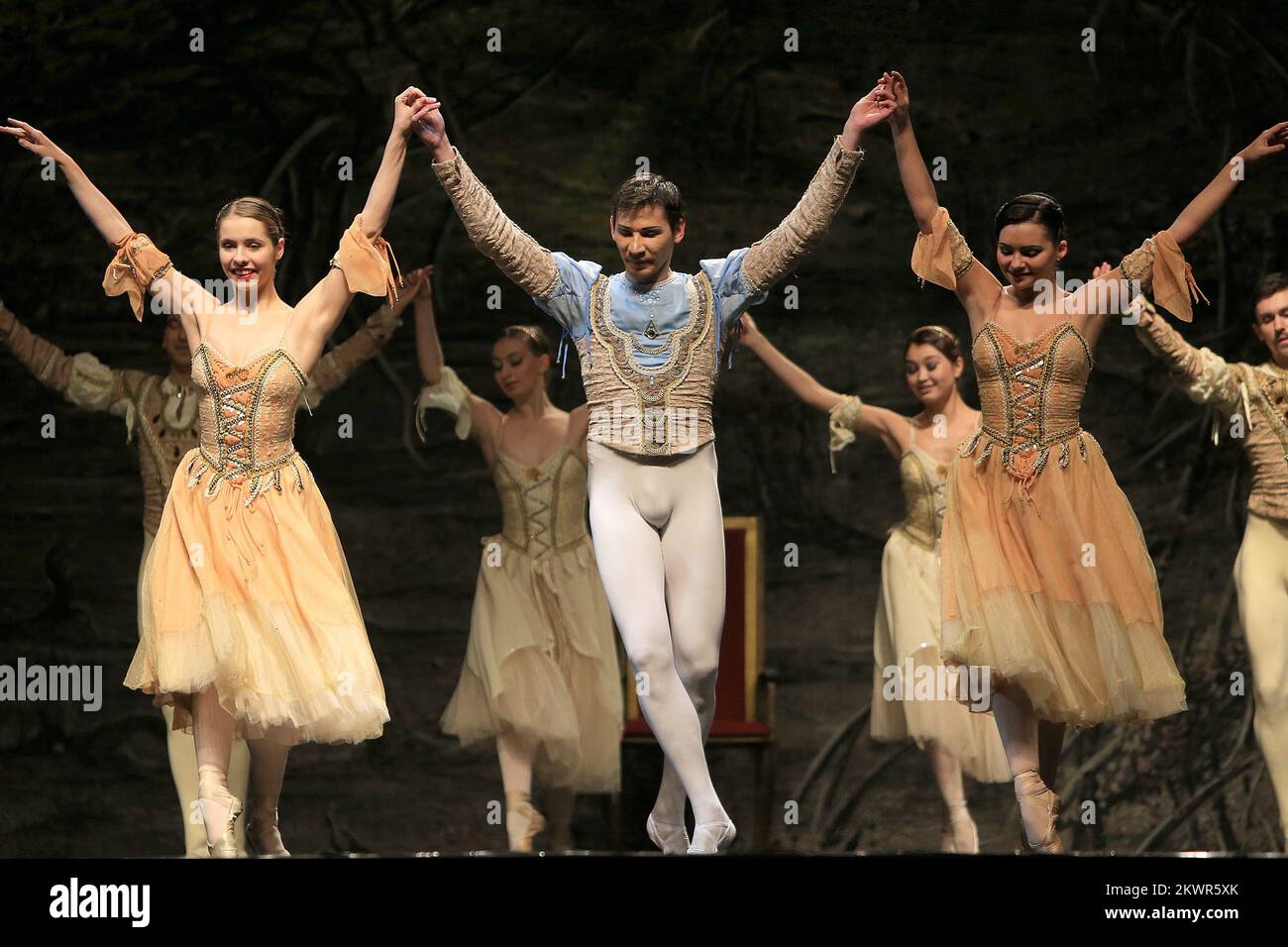 Imperial russian ballet hi-res stock photography and images - Alamy