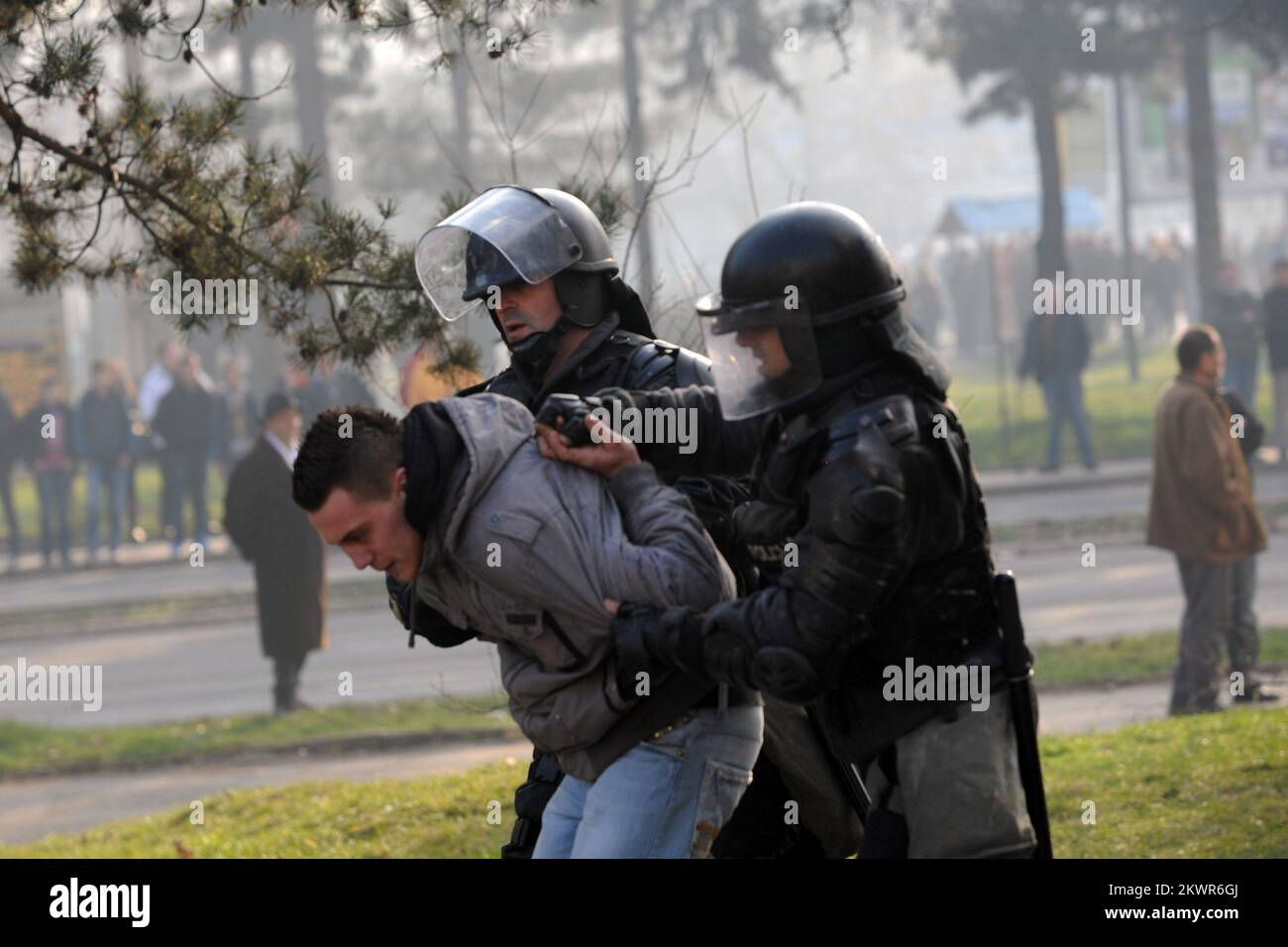 Over 50 unemployed hi-res stock photography and images - Alamy