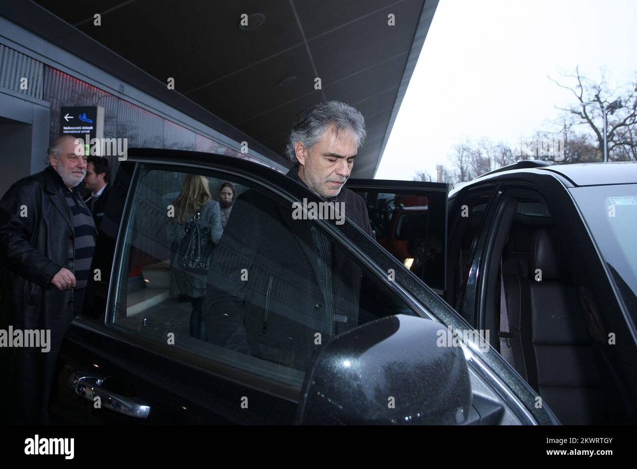 Andrea bocelli and his wife hi-res stock photography and images - Alamy
