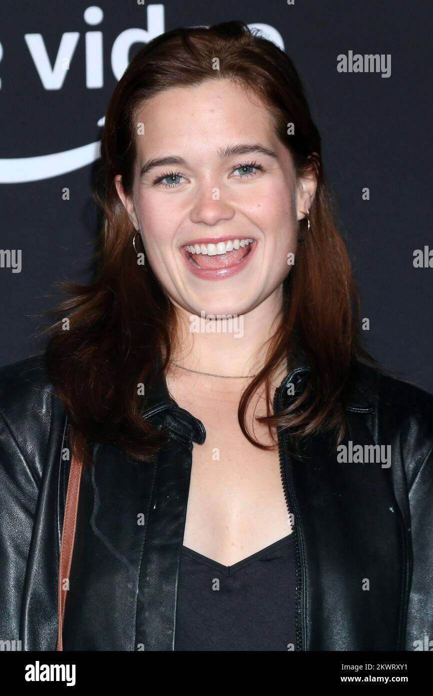 Sarah catherine hook hi-res stock photography and images - Alamy