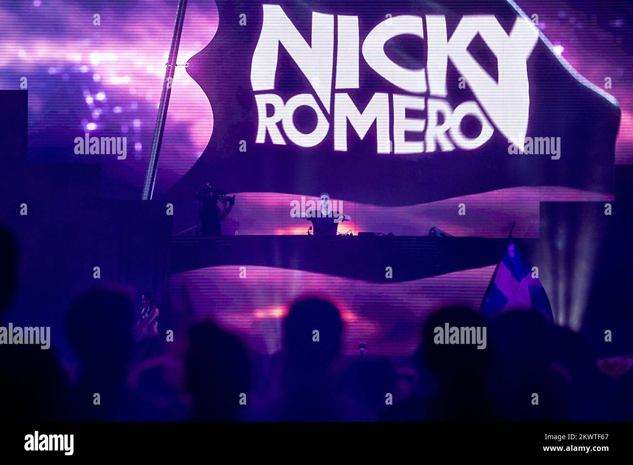 Nicky Romero Logo