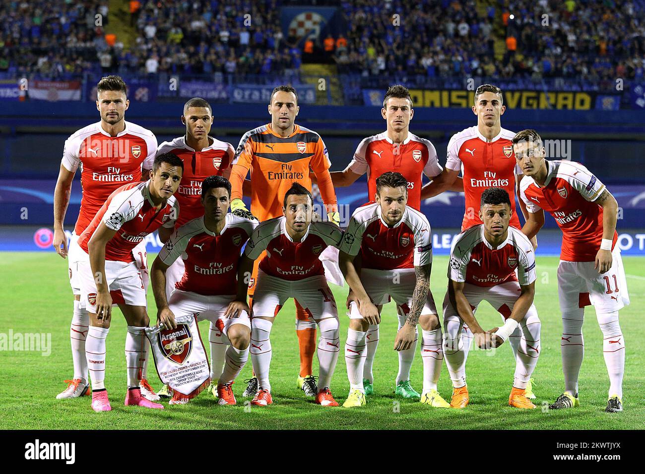 Arsenal fc team hi-res stock photography and images - Alamy
