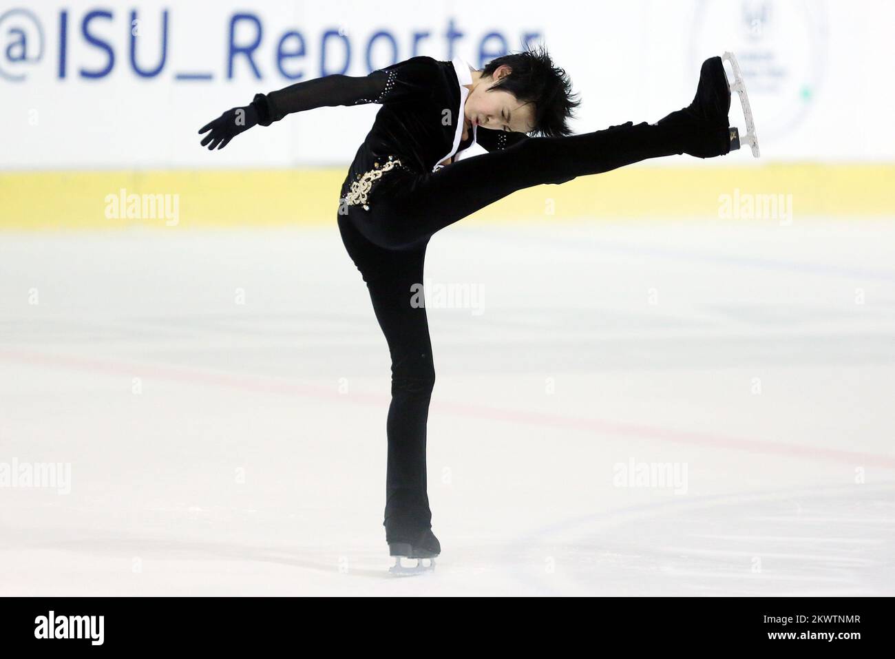 World Junior Grand Prix figure skating . Men short program , Koshiro ...
