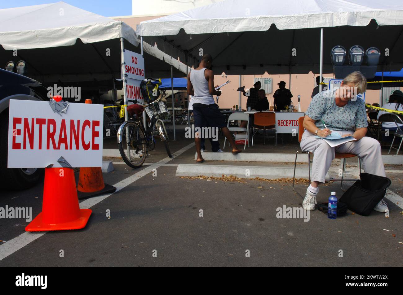 Disaster recovery tent hi-res stock photography and images - Alamy