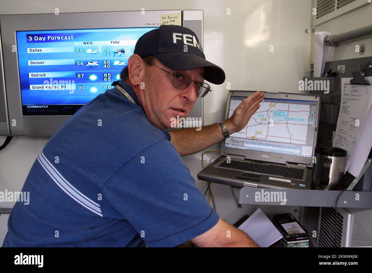 Daily weather reports hi-res stock photography and images - Alamy