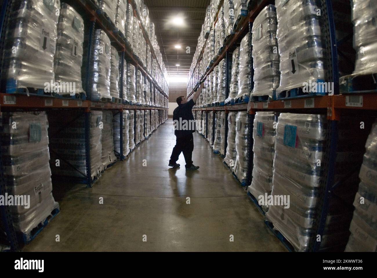 Fort Worth, TX, May 11, 2006 An employee at the FEMA Logistics Center ...