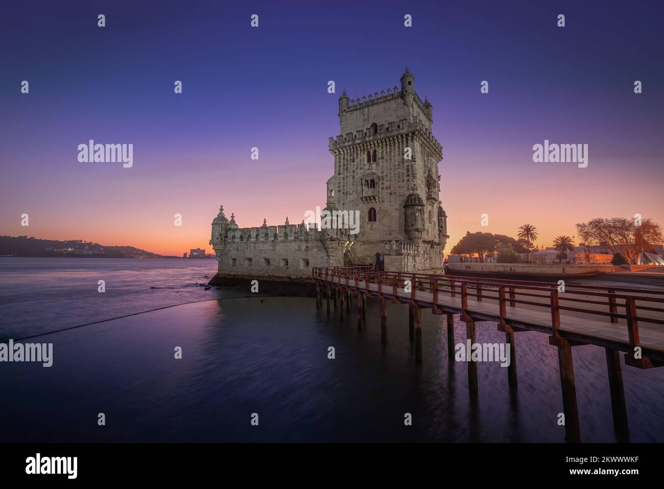 Torre de belem fortress tower hi-res stock photography and images - Alamy