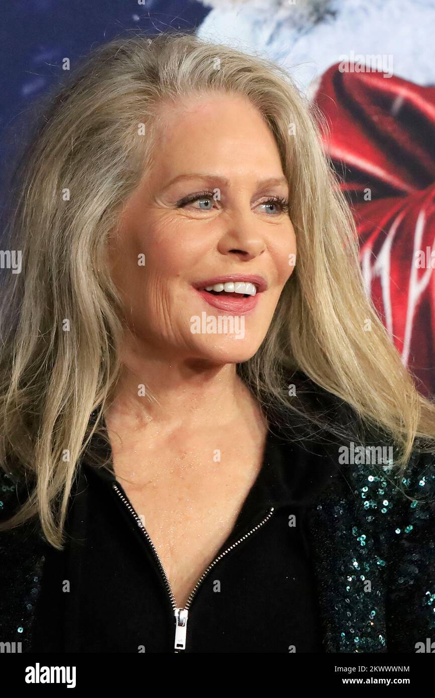 LOS ANGELES - NOV 29: Beverly D'Angelo at the Violent Night Premiere at ...