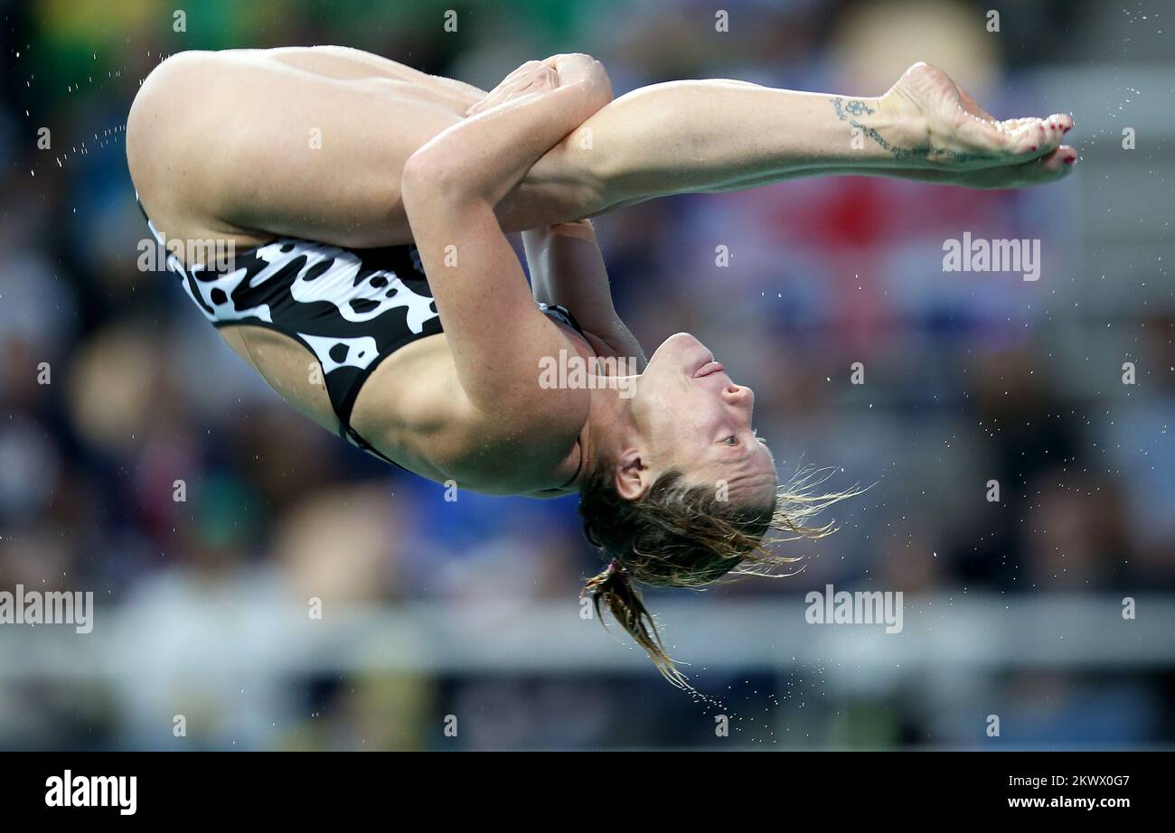 Womens 3m hi-res stock photography and images - Alamy