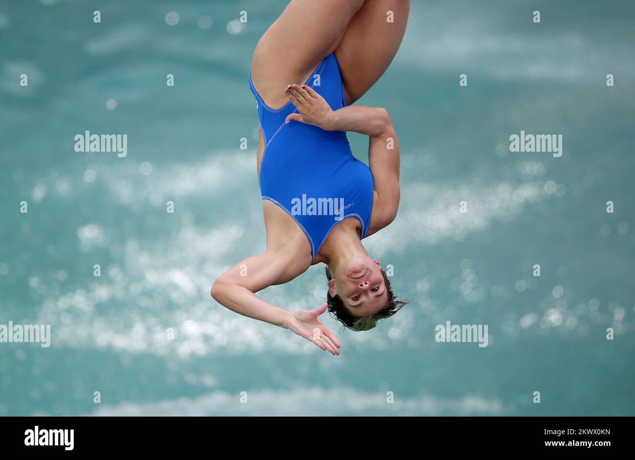 Womens 3m hi-res stock photography and images - Alamy