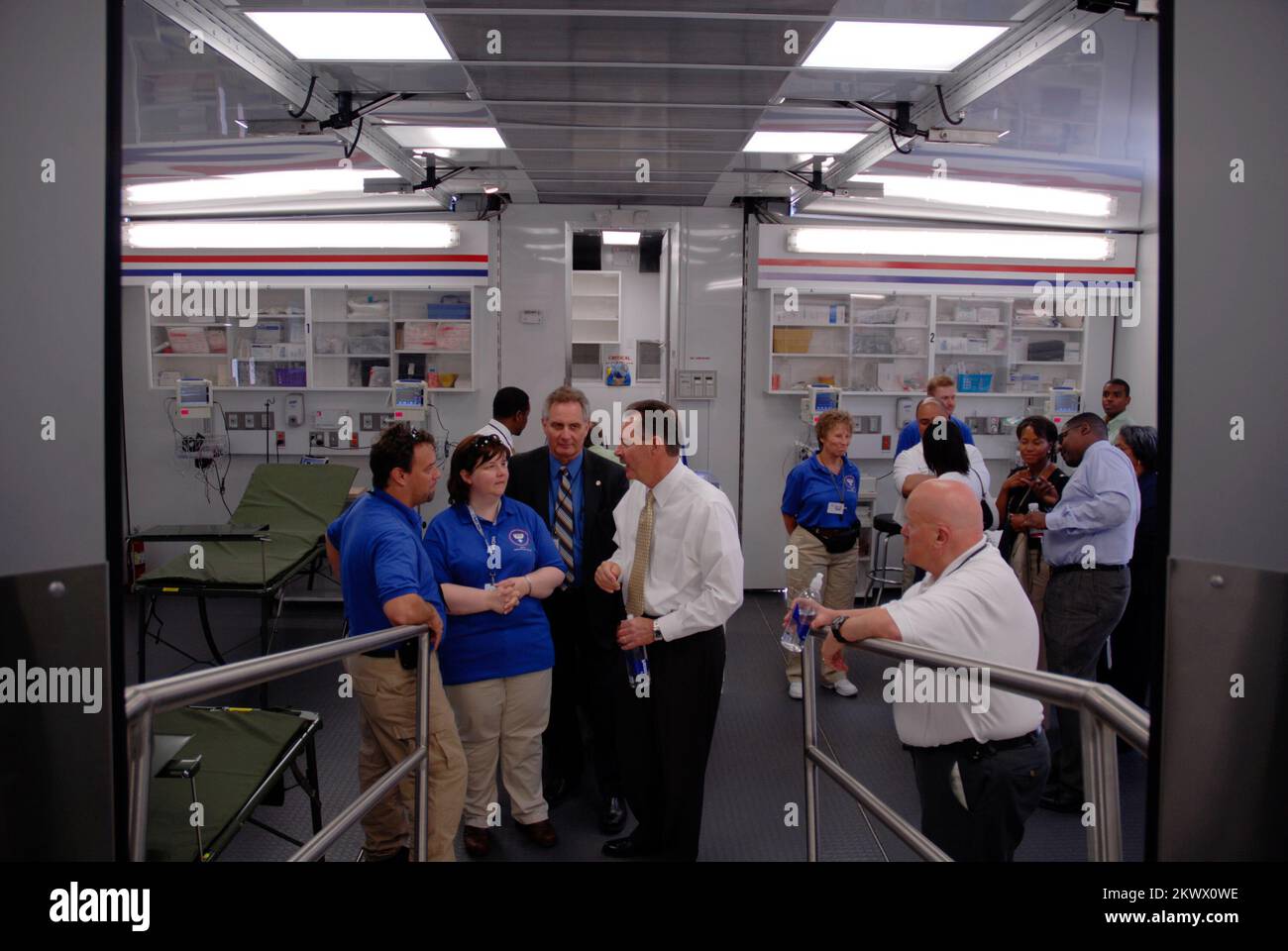 Washington, DC, June 15, 2006 FEMA Director R. David Paulison talks to ...