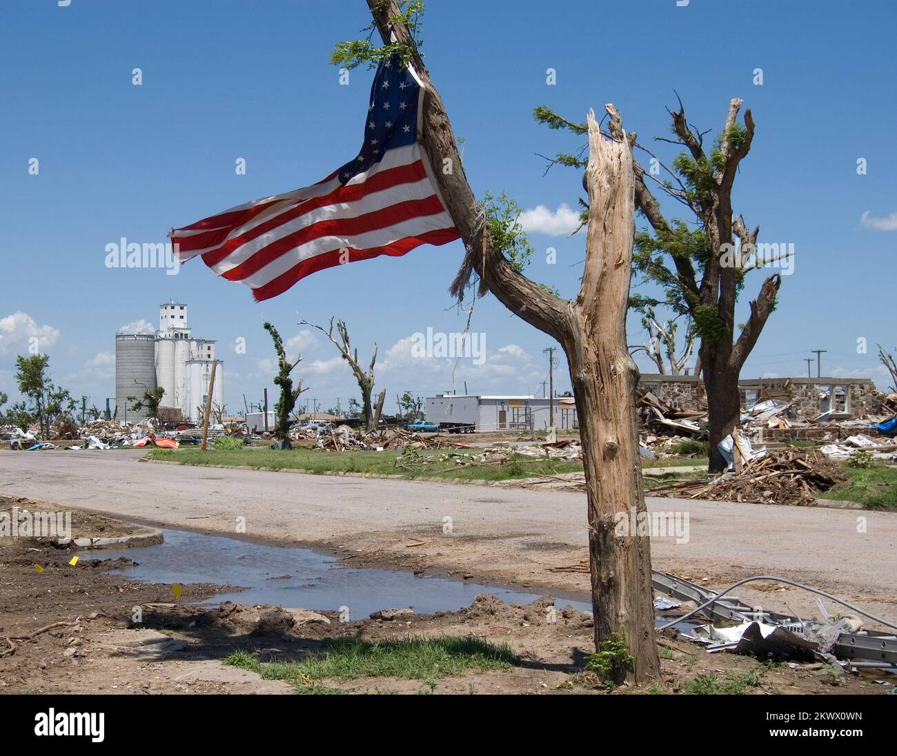 Severe Storms, Tornadoes, and Flooding, Greensburg, KS, 7/16/2007 ...