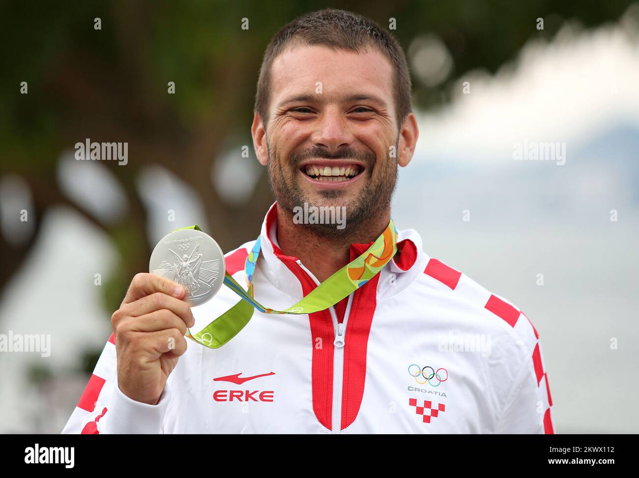 How Many Gold Medals Did Mark Spitz Win In 1962