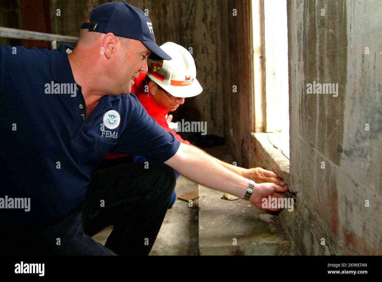 Earthquakes map hi-res stock photography and images - Alamy